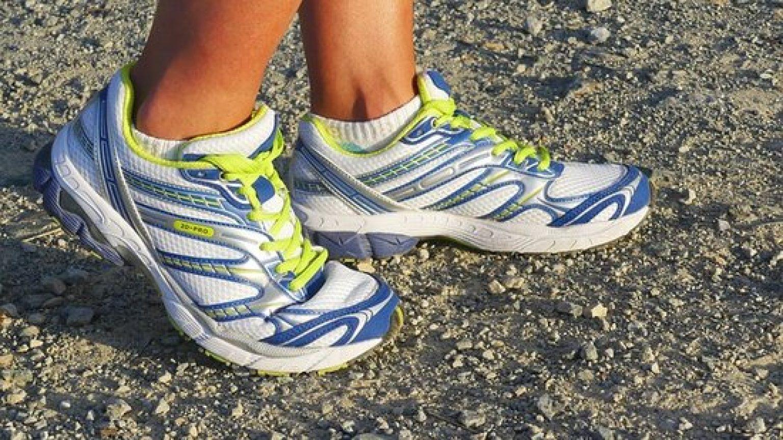 10 Best Colorful Running Shoes For Women in 2022 - RunderWomen.com